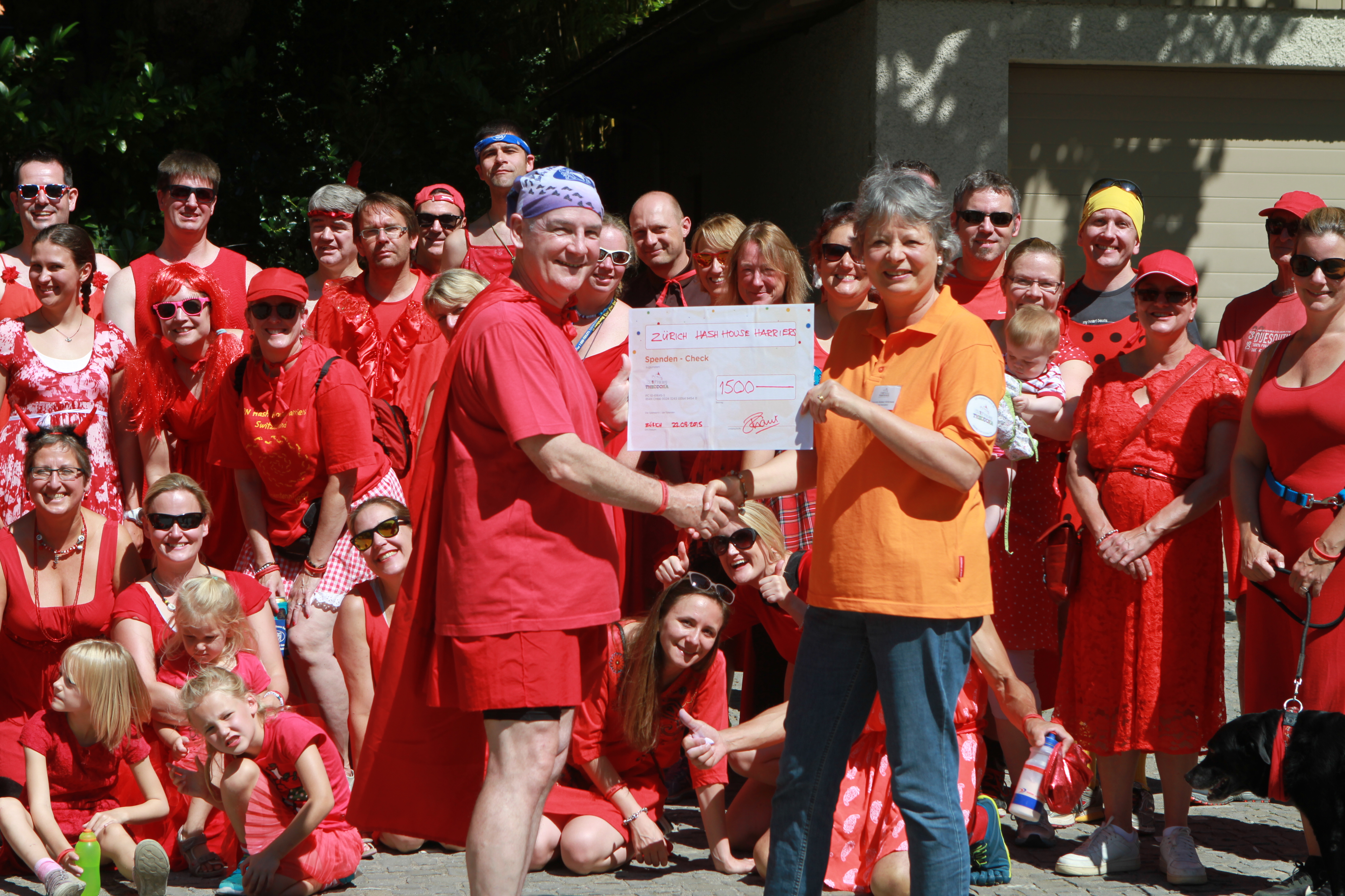 Red Dress R*n 2015 – Zurich Hash House Harriers